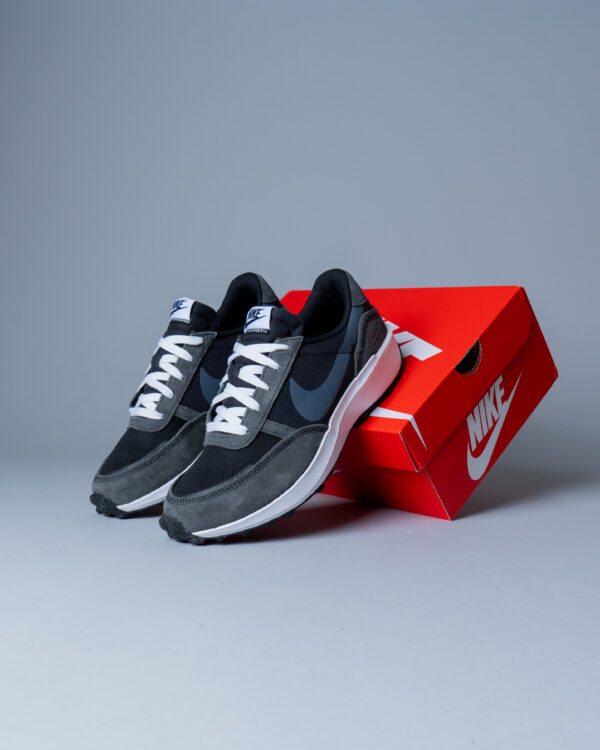 Nike Waffle NAV FJ4195-001 | Urbano Shoes